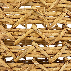 Northlight Set of 2 Wood-Tone Open Fishtail Water Hyacinth Baskets with Built-in Handles15.75