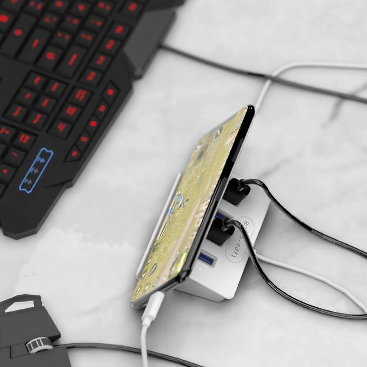 USB Splitter, Docking Station, Stable 480Mbps Practical 4-in-1 Plug and Play for Computer Desktop