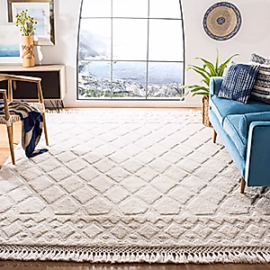 SAFAVIEH Casablanca Collection 7' Square Ivory CSB651A Handmade Moroccan Tassel Living Room Dining Bedroom Area Rug