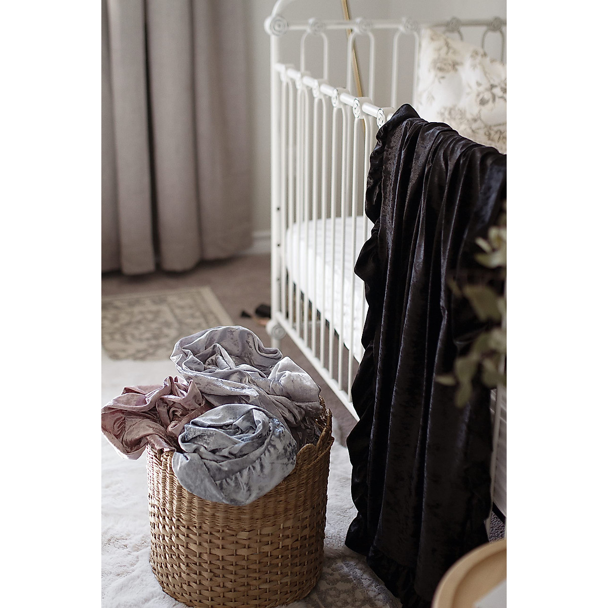 Arlyns Co. Luxury Velvet Baby Blanket 38 x 48 Inch, Cozy Velvet Baby Blankets for Baby & Nursery Decor (Midnight)