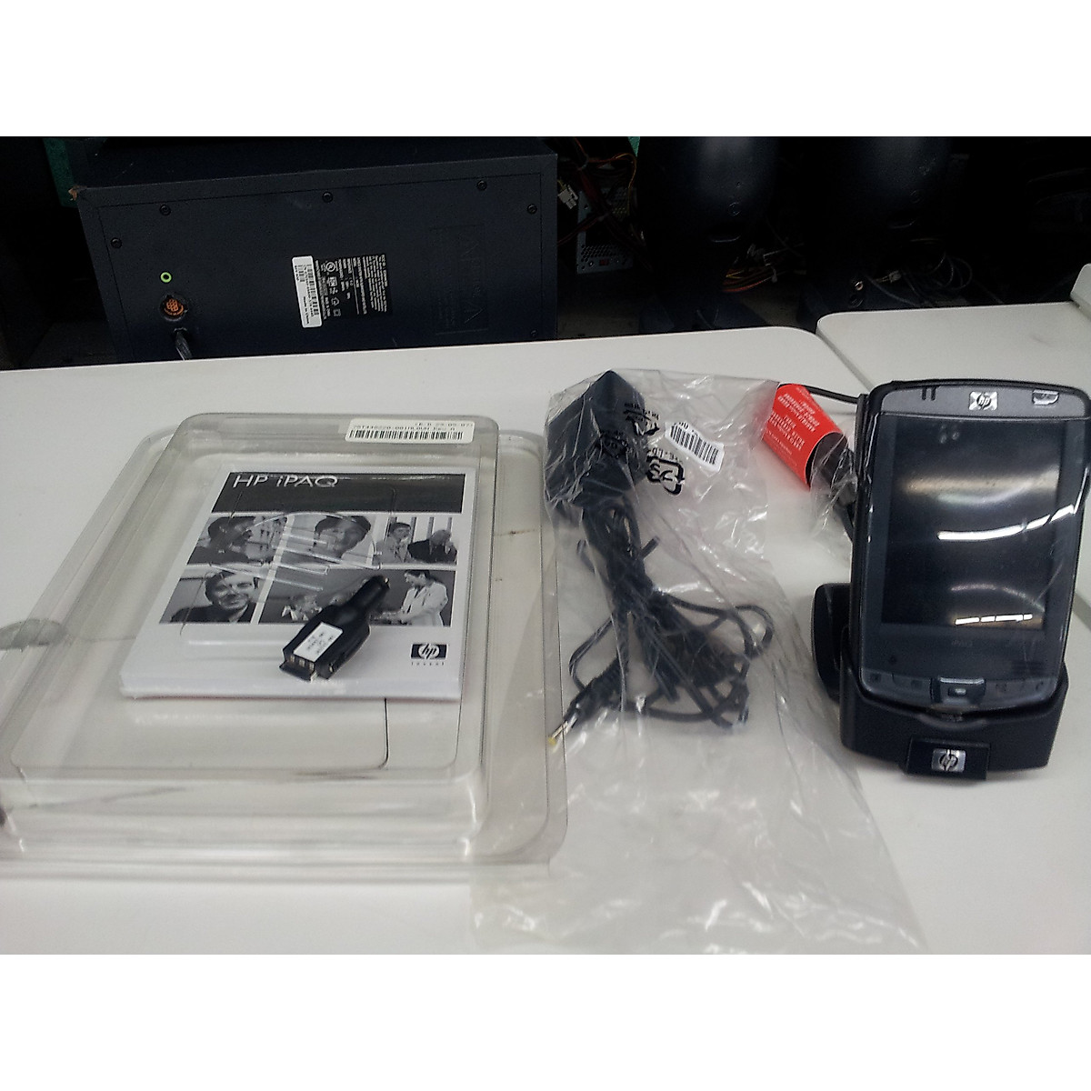 HP iPAQ Pocket PC hx2490b - Handheld - Windows Mobile 5.0 Premium Edition - 3.5" color TFT ( 240 x 320 ) - Bluetooth, Wi-Fi