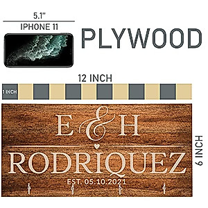 Personalized Key Hook for Wall - Cuztomized Wooden Key Hooks Decorative for Home Kitchen Farmhouse Decor - Custom Organizer Mother's Day Gift for Key Bill Glass Holder for Entryway Storage Hallway C01