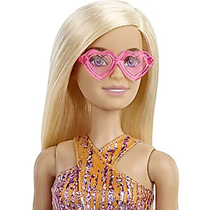 Barbie Advent Calendar with Barbie Doll (12-in), 24 Surprises Including Day-to-Night Trendy Clothing & Accessories, Festive Holiday Themed Packaging for Kids 3 to 7 Years Old