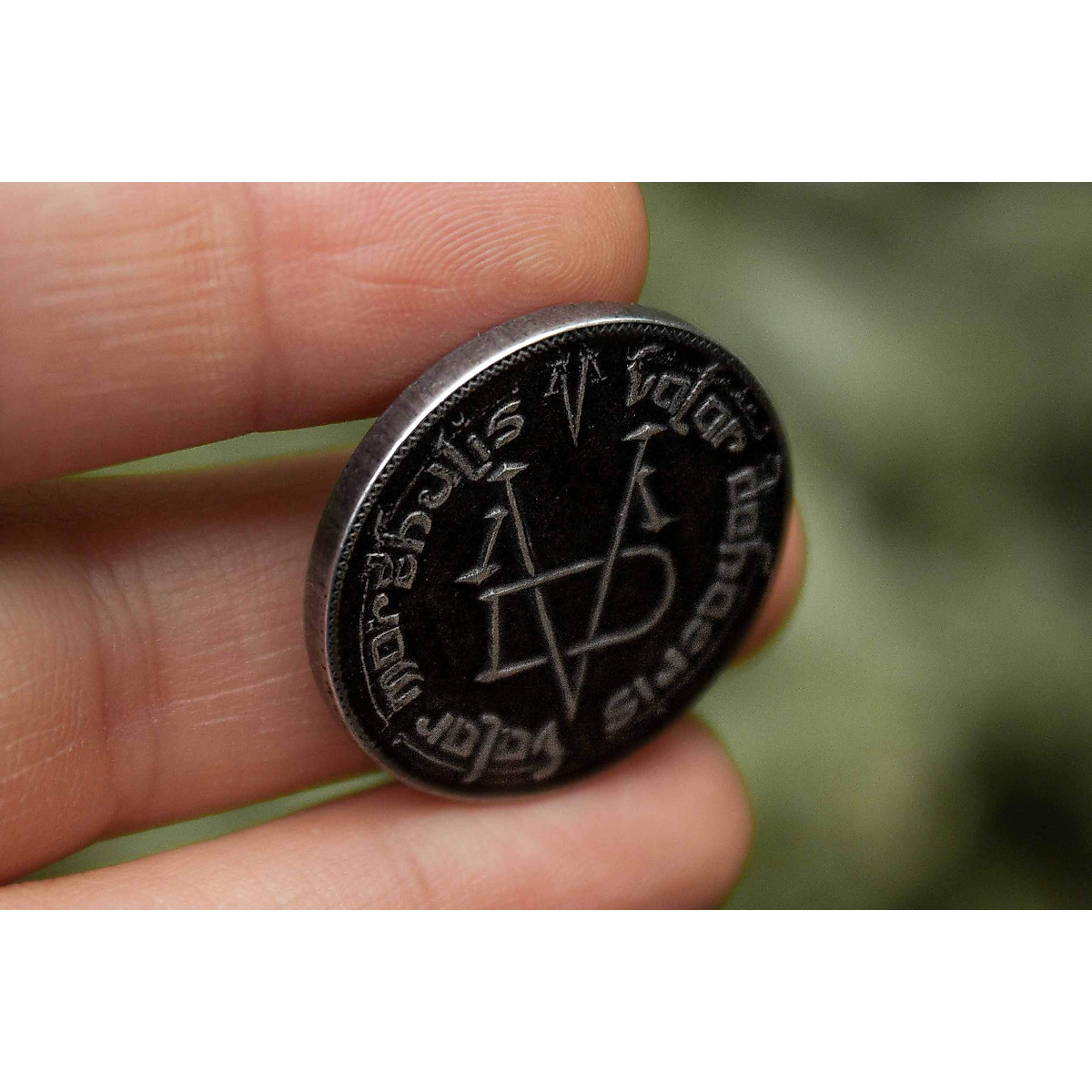 Thick Iron Coin of The Faceless Man