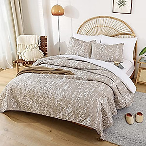 JANZAA Quilt Queen Size Oatmeal Bed Spread with White Floral Pattern Botanical Microfiber Quilts Set Lightweight Comforter 3 Pieces Reversible Bedding Set (1 Queen Quilt and 2 Pillow Cases)