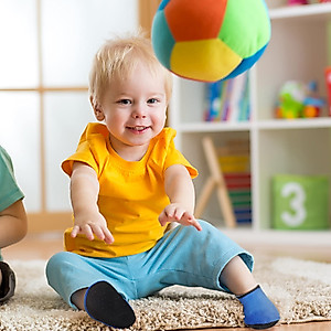 SATINIOR 4 Pairs Kids Non-Slip Slipper Socks Coral Velvet Warm Ankle Socks for Toddlers and Kids(3-5 Years Old,Black, Gray, Rose Red, Royal Blue)