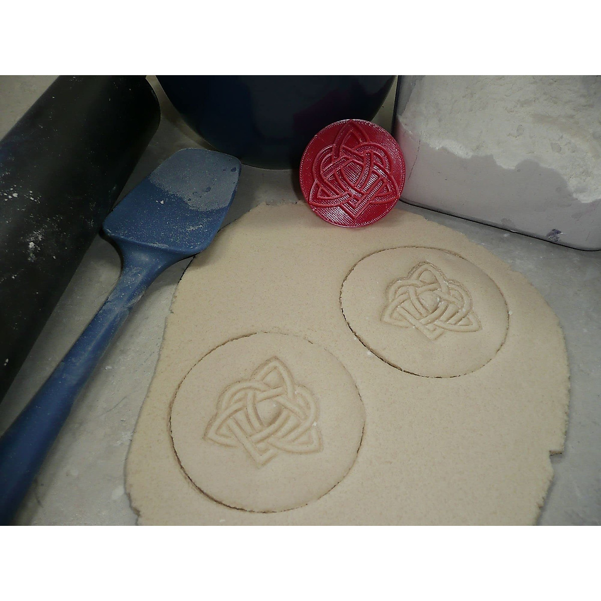 CELTIC KNOT ETERNITY SYMBOLS SET OF 5 COOKIE STAMP EMBOSSERS MADE IN USA PR1616 Multicolor