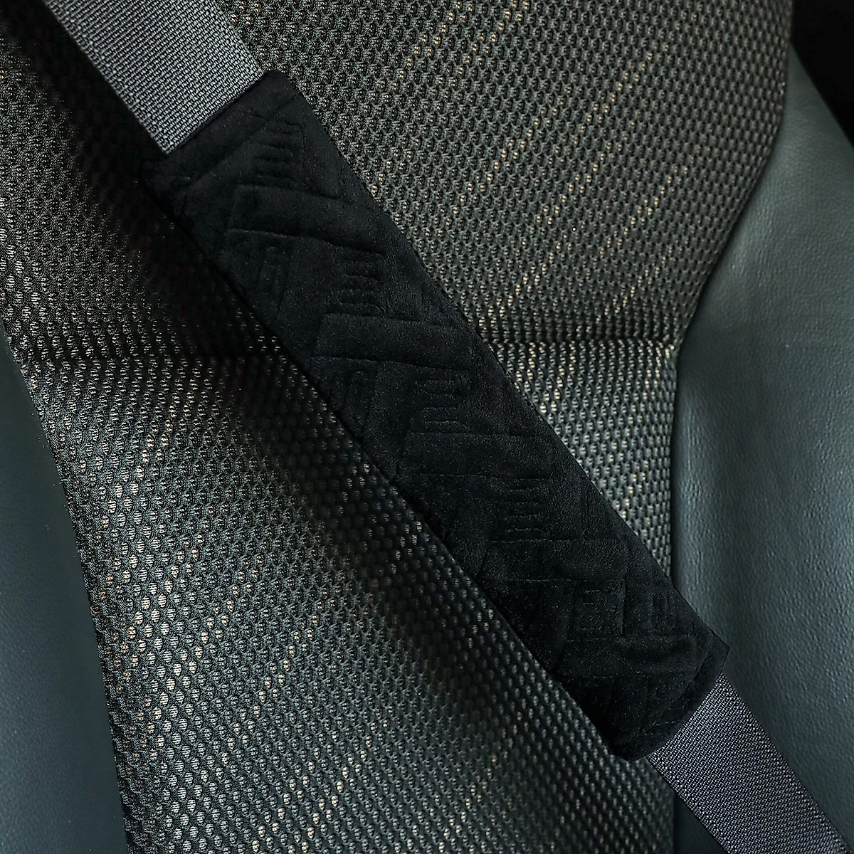 JUSTTOP 2-Pack Universal Car Seat Belt Pads Cover for A More Comfortable Driving, Seat Belt Shoulder Strap Covers Harness Pad for Car Interior Accessories(Black)