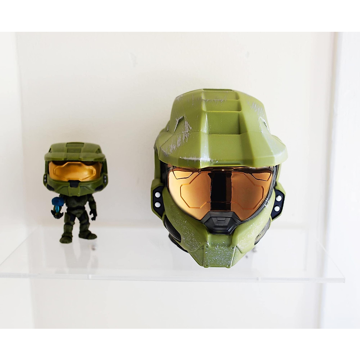 HALO Master Chief Helmet Figural Mood Light | Nightstand Table Lamp with LED Light for Bedroom, Desk, Living Room | Home Decor Kids Room Essentials | Video Game Gifts And Collectibles | 6 Inches Tall