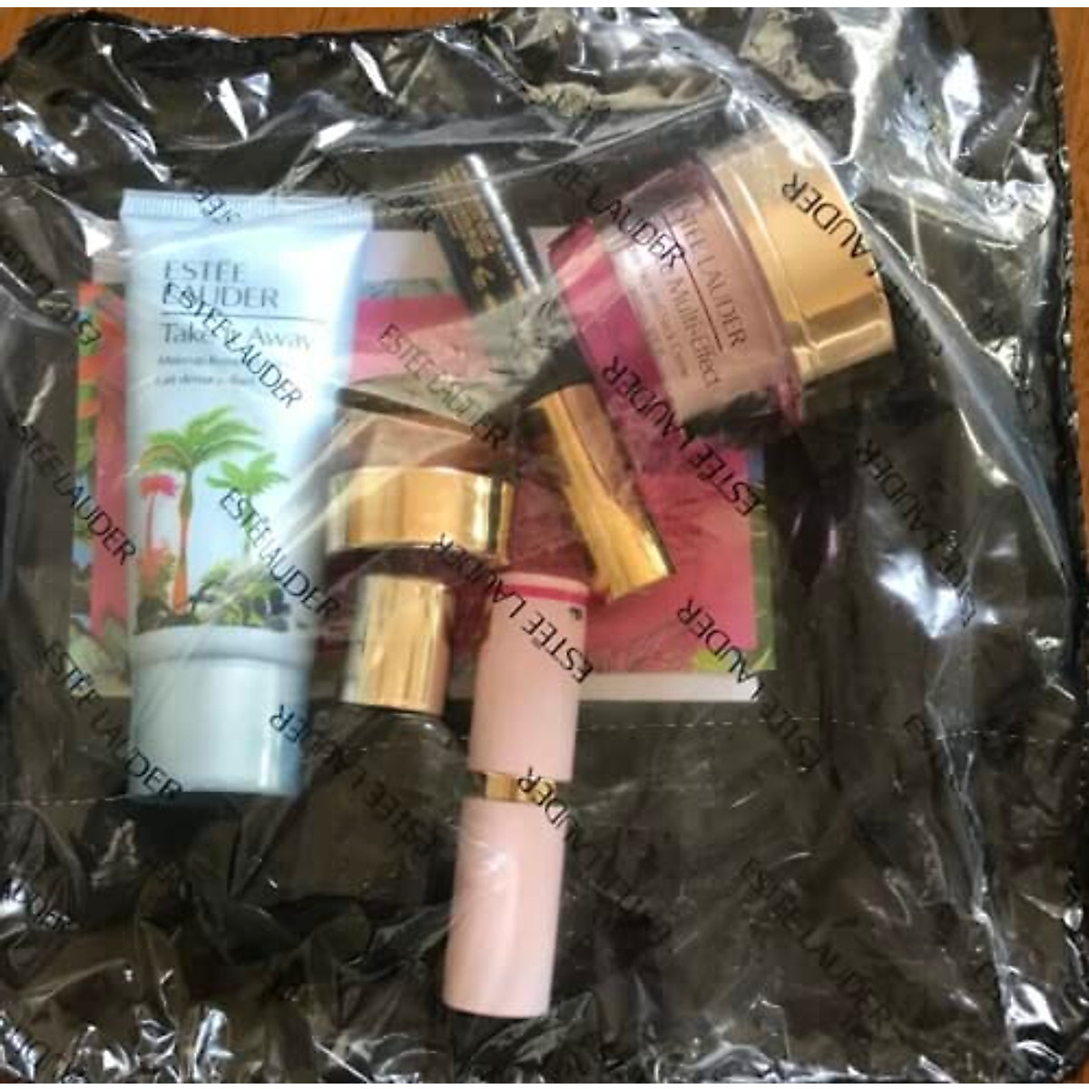 Estée Lauder Spring into Color Perfects Pinks Special Purchase Set