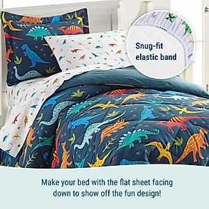 Wildkin 100% Cotton 5 Piece Twin Bed-in-A-Bag for Boys & Girls, Bedding Set Includes Comforter, Flat Sheet, Fitted Sheet, Pillowcase & Sham, Bed Set for Cozy Cuddles (Jurassic Dinosaurs)