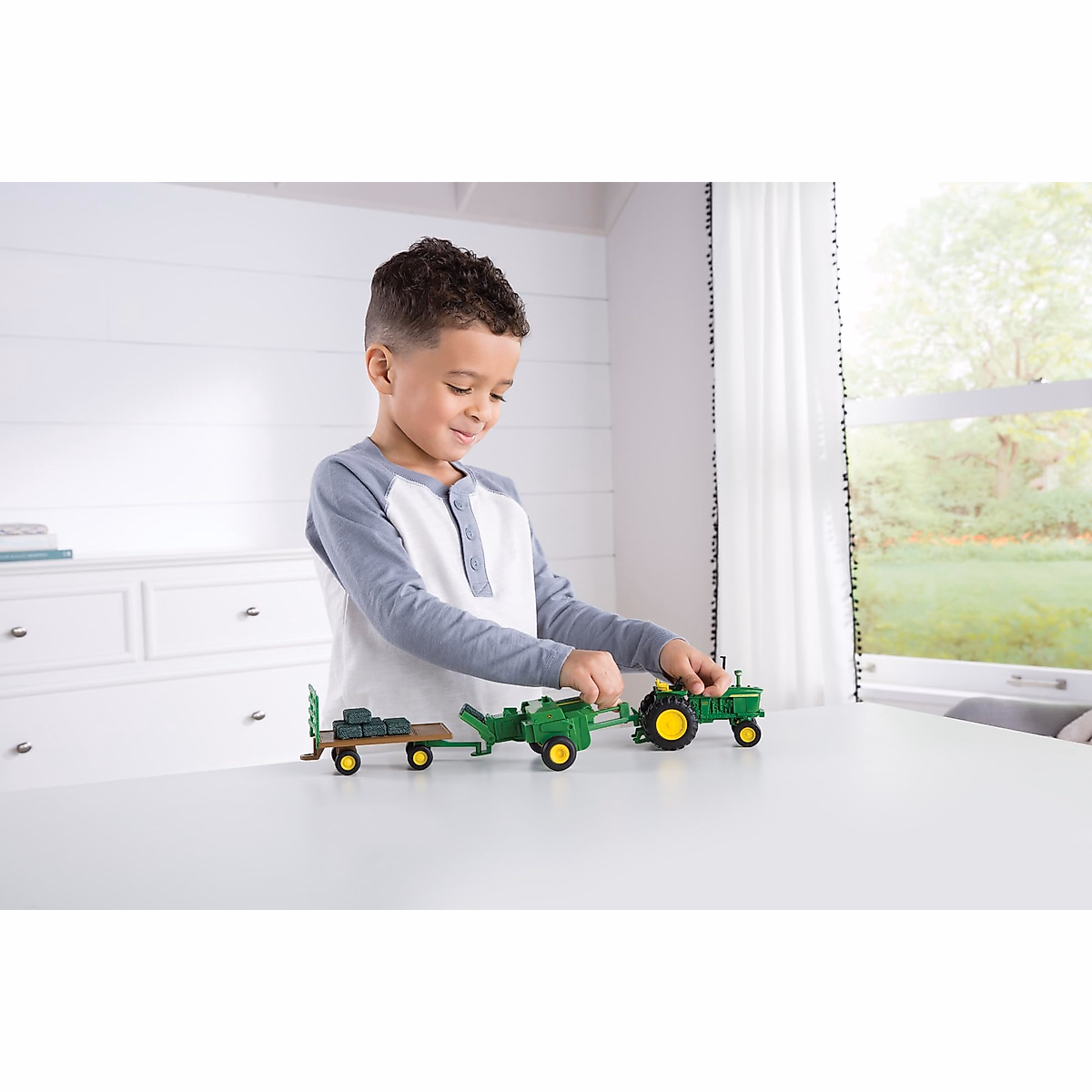 ERTL John Deere Haying Set - 1:32 Scale - Collectible John Deere Toys - Authentic Die-Cast Farm Toys - 3 Years and Up