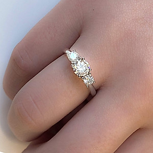 0.8 CT Moissanite Wedding Band for Women - Eternity Bands - Moissanite Wedding Rings for Women - Sterling Silver Rings - Anillo de Mujer - 3 Stone Anniversary Band - Moissanite Promise Rings (Size 5)