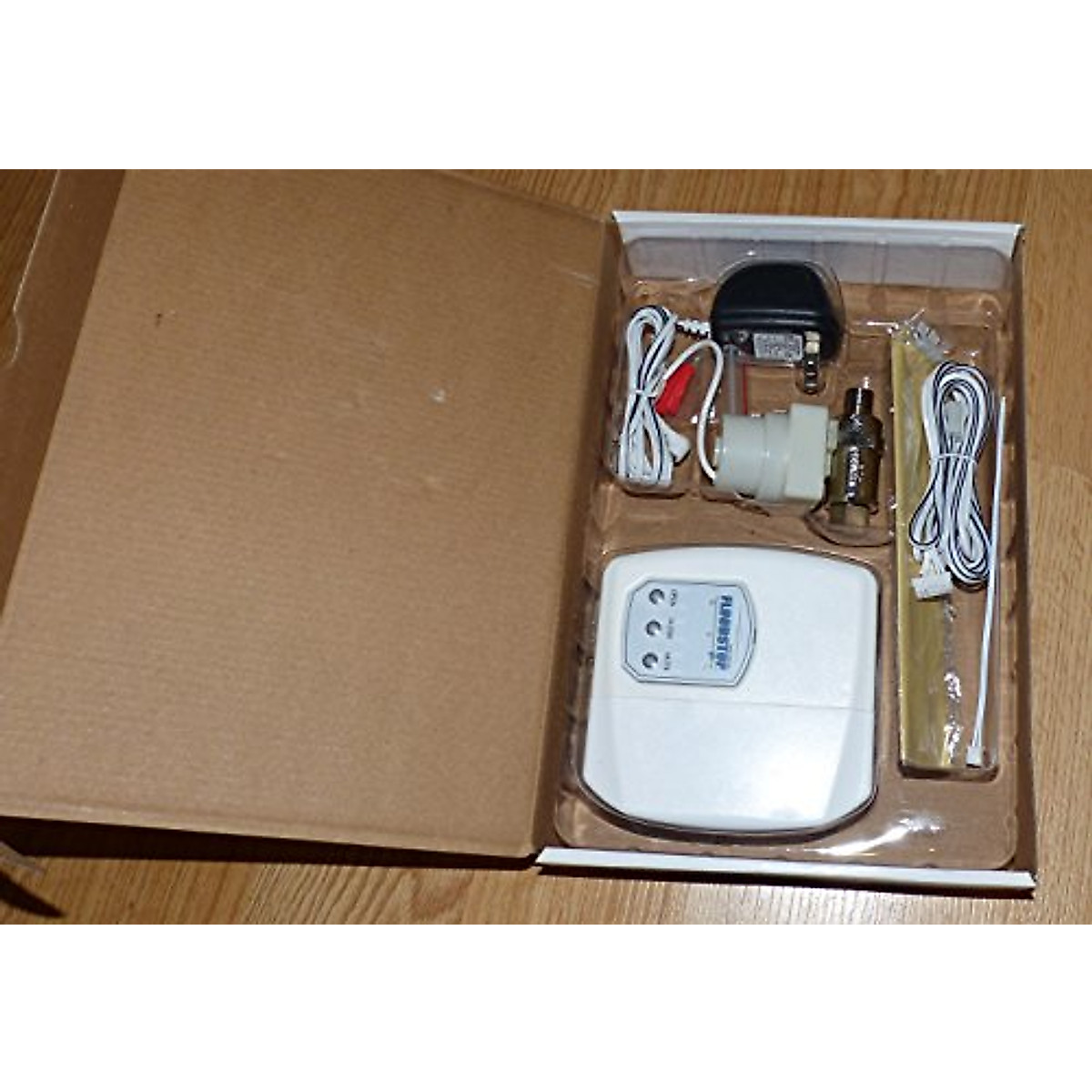 FloodStop Ice Maker Leak Detector Kit with Automatic Water Shut-Off and Visual/Audible Alarms, 1/4" Compression