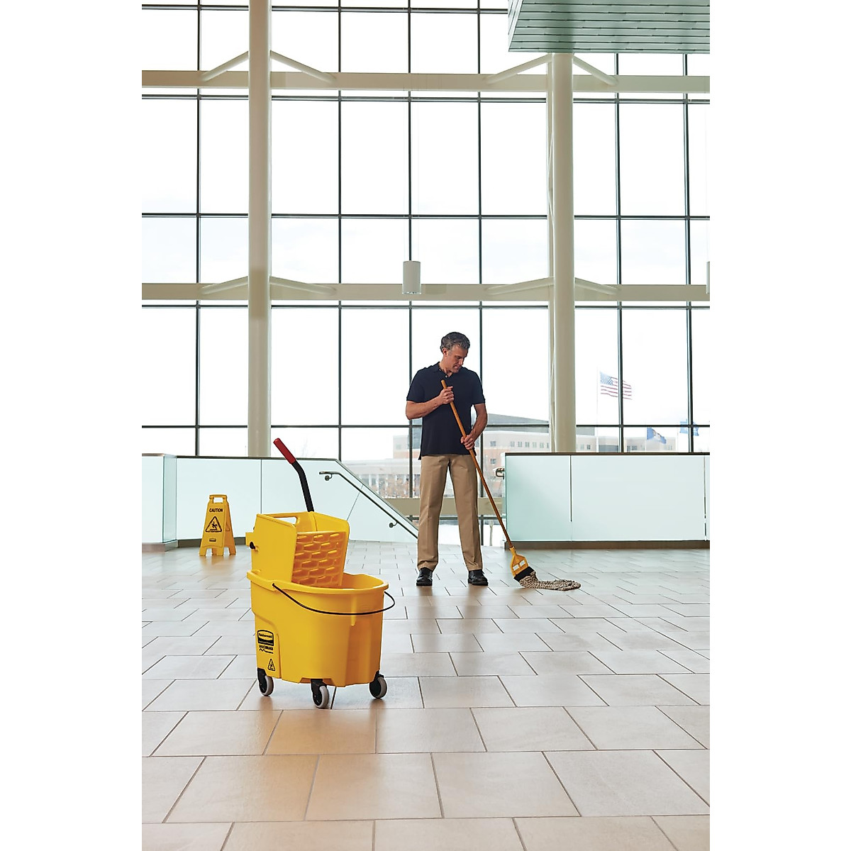 Rubbermaid Commercial Products, WaveBrake - Commercial Industrial Mop Bucket with Side-Press Wringer Combo on Wheels, 35 Quart, Yellow