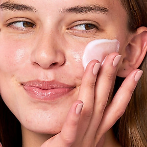 Peach Slices | Acne Oil-Free Moisturizer | Satin Matte Finish | 0.5% Salicylic Acid | Hyaluronic Acid | Prevents Breakouts | Pore Minimizing | Clear Skin | Silicone Free | Face Moisturizer | 2.8 oz