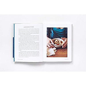 The First Forty Days: The Essential Art of Nourishing the New Mother
