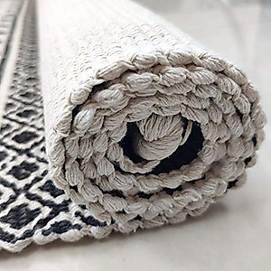 USTIDE Cotton Rug Black&Cream Boho Rag Rug Washable Farmhouse Bath Tassel Rug Doormat Hand Woven Fringe Rug Chindi Rug 2’×3’