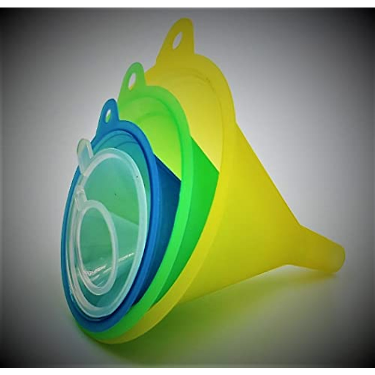 Funnels Variety Set of 5 Mini, Small to Larg Plastic Funnel for Kitchen Liquid Spices Powder Cosmetic Lotion Essential Oils