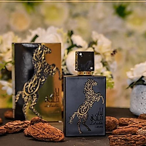 Lail Maleki EDP - 100ML (3.4 oz) I Warm, fruity notes, spices and citrus with Flowers and Wood I Irresistible oriental perfume I Very Suitable for the evening or festive occasions I Wonderfully sensual perfume I by Lattafa Perfumes