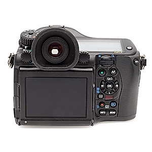 Pentax 645Z Medium Format DSLR Camera Plus Pentax-D FA 645 55mm f/2.8 AL[IF] SDM AW Lens Kit