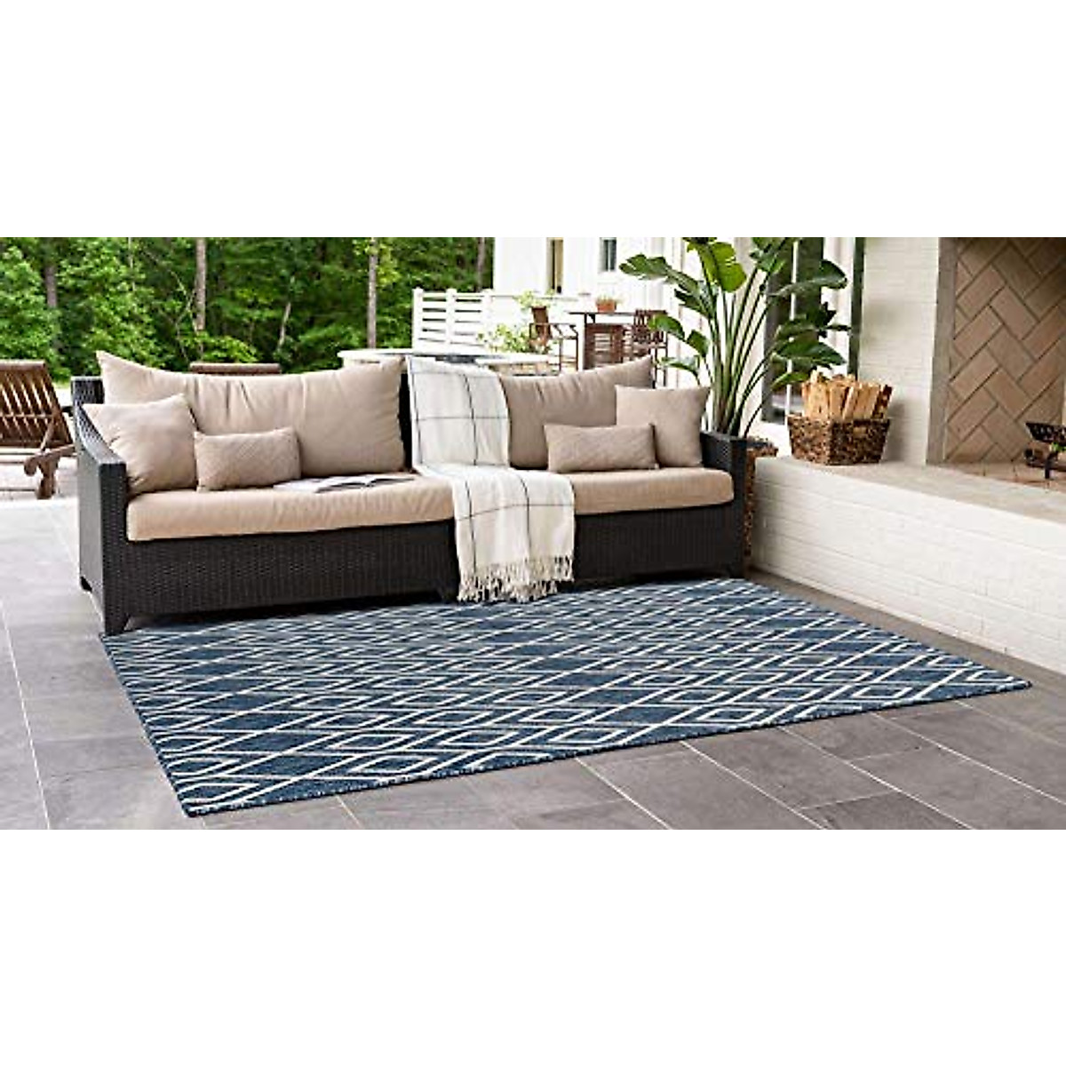 Unique Loom Jill Zarin Outdoor Collection Trellis Geometric Area Rug (9' 0 x 12' 0 Rectangular, Blue)