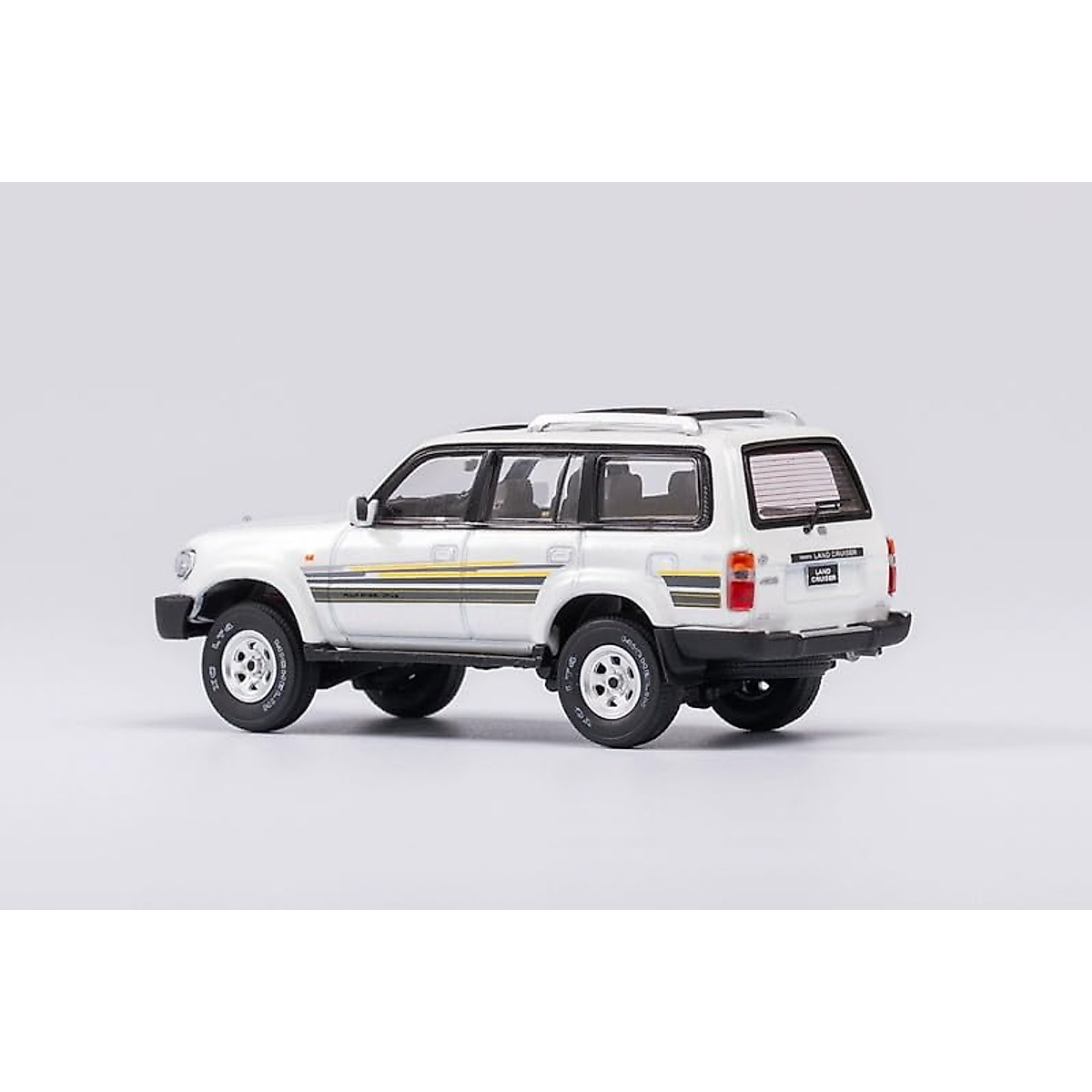 FloZ for KengFai for Toyota for Land Cruiser for LC80 Off-Road Vehicle Pearl White Regular 1:64 Truck Pre-Built Model
