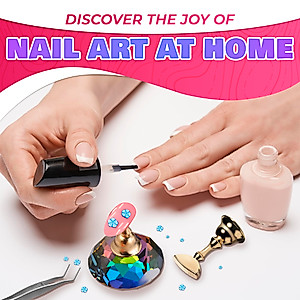 Nail Art Practice Stands, Magnetic Nail Tips Holders Fingernail Display Stands with 5 Pieces Alloy Practice Stand and One Crystal Base for DIY Nail Art Practicing Manicure tools