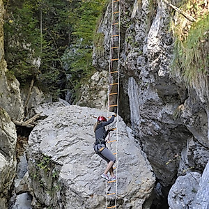 QCLUEU Emergency Fire Escape Ladder Flame Resistant Safety Extension Rope Ladder with 3 Hooks, 2-3 Story Homes Reusable Compact & Portable External Ladder (Size : 10FT/3M)