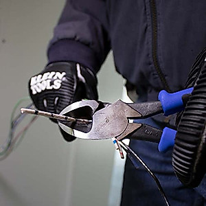 Klein Tools J2000-59 Pliers, Diagonal Cutting Journeyman Pliers with High-Leverage Design, Larger Head and Extra Long Blades, 9-Inch