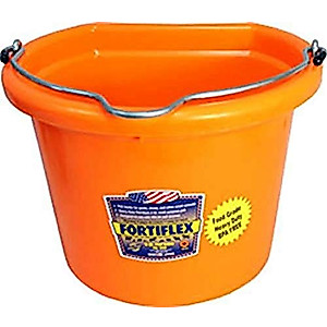 Fortiflex Flat Back Feed Bucket for Dogs/Cats and Small Animals, 8-Quart, Tangerine Orange