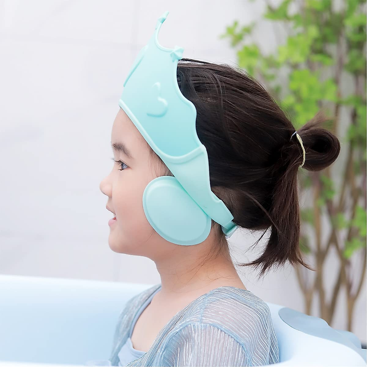 Baby Shower Cap Shampoo Visor Shield hat Kids Bath Washing Hair Rinser Prevents Water from Pooling in Face for Protector Toddler Children Eyes and Ears (Blue)