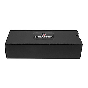 Sheaffer 100 - Refillable fountain pen, fine nib, glossy black lacquer finish, gold tone trim