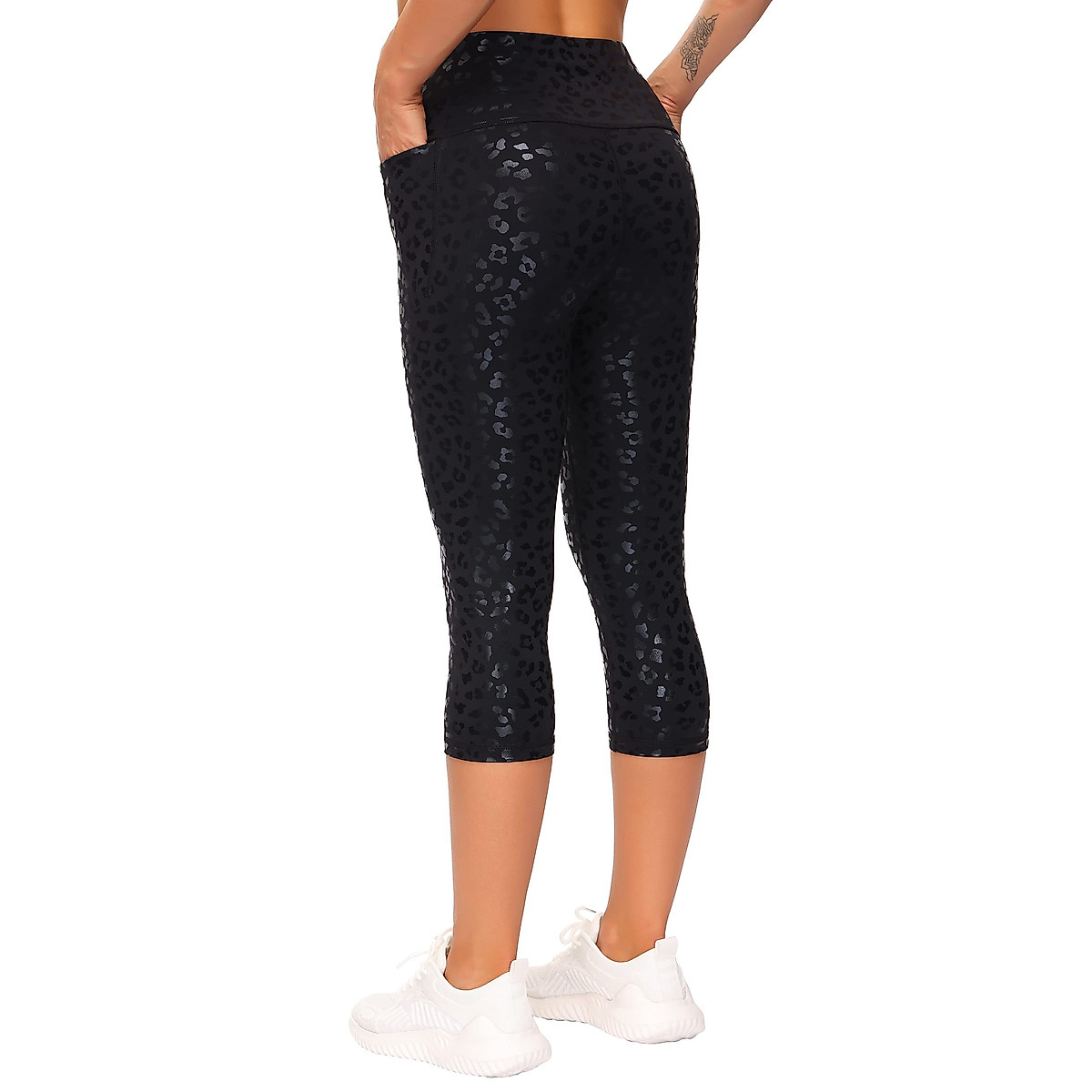 THE GYM PEOPLE Tummy Control Workout Capris Leggings with Pockets High Waist Athletic Yoga Pants for Women Running Hiking Silver/Black