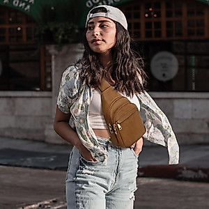 WOOMADA Sling Bag Crossbody Vegan Leather Fanny Packs for Women Fashionable Chest Bag for Travel(brown)