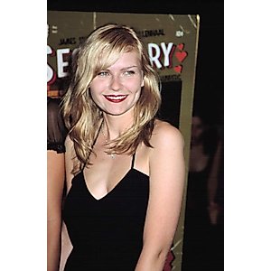 Posterazzi Poster Print Collection Kirsten Dunst at Premiere of Secretary Ny 9182002 by Cj Contino Celebrity (16 x 20)