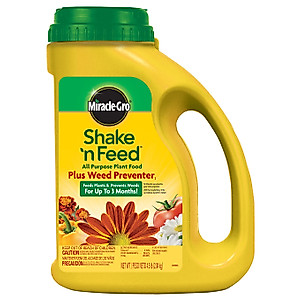 Miracle-Gro 1038361 Shake 'n Feed All Purpose Plant Food Plus Weed Preventer (6 Pack), 4.5 lb