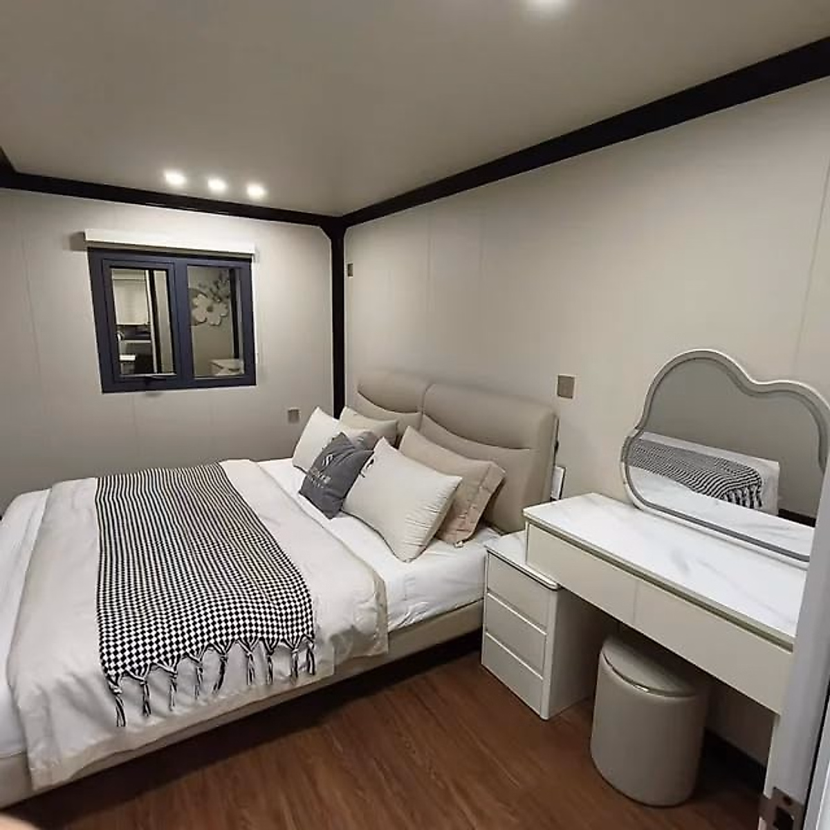 Luxury Portable & Mobile Homes - 30ft & 40ft Options | Free Fully Furnished Interiors | Modern Design | Ready-to-Live Solutions for Ultimate Comfort!