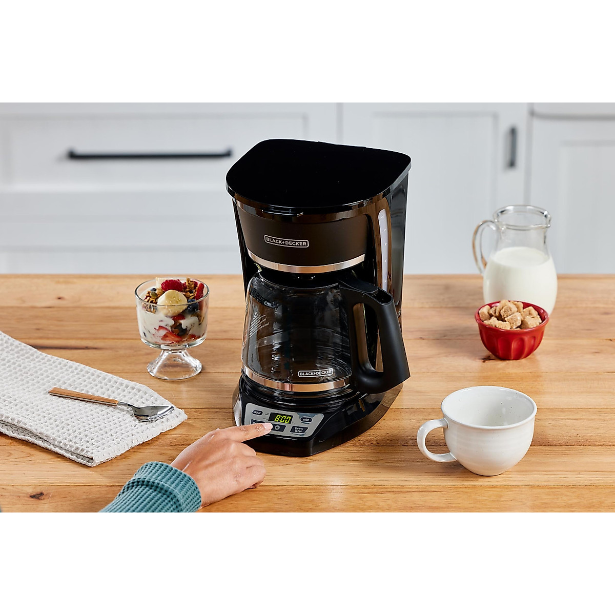 BLACK+DECKER 12-Cup* Programmable Coffeemaker, Black, CM1070B-1