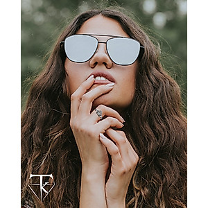 Elegant 10k White Gold Diamond Claddagh Promise RingTakar 10k Gold Claddagh Promise Ring With Diamond Irish Jewelry For Women Cartier Yellow, Rose and White Gold Ring Made In USA(Size 10.5)