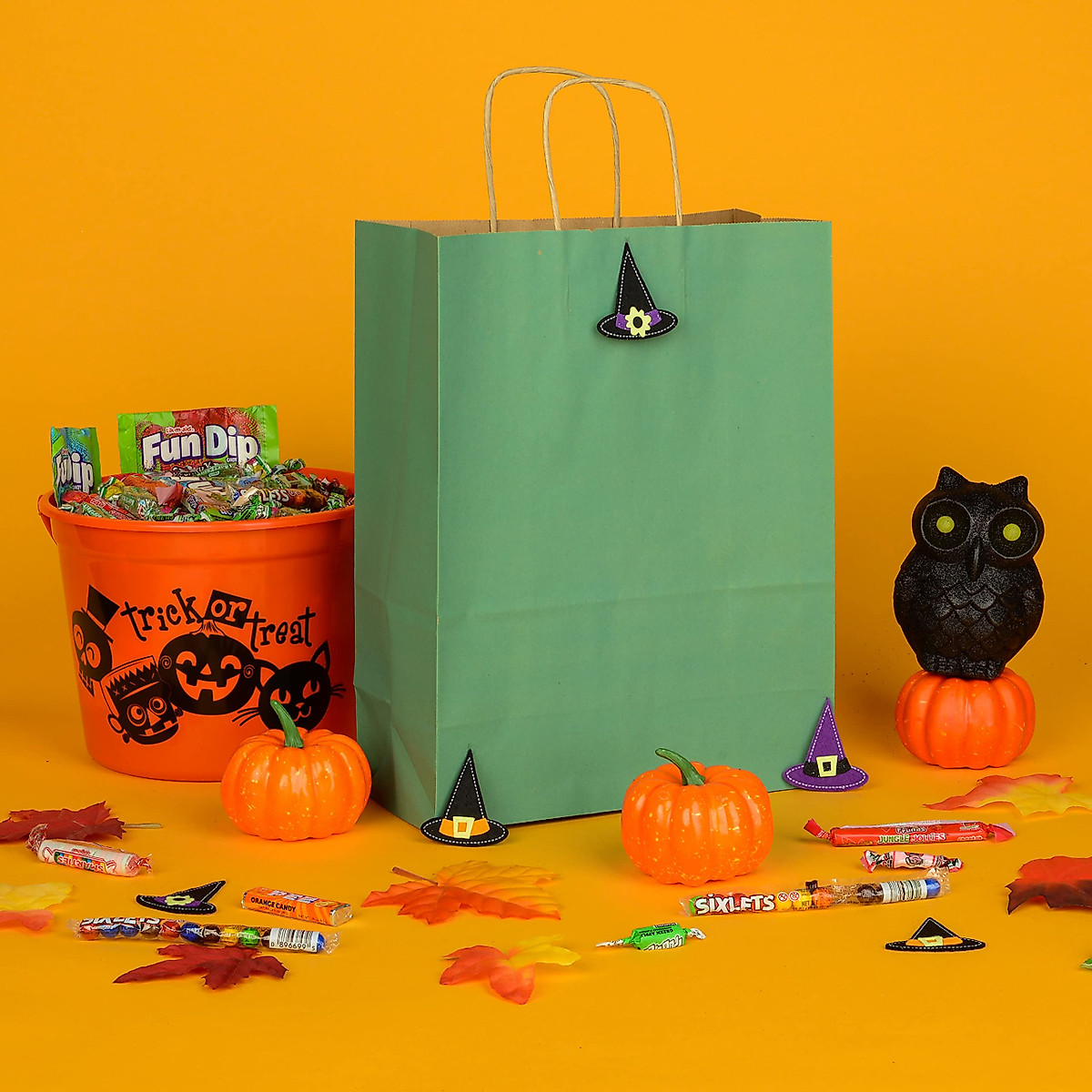 Green Gift Bags - 10x5x13 Inch 50 Pack Medium Kraft Paper Shopping Bags with Handles, Craft Totes in Bulk for Boutiques, Small Business, Retail Stores, Birthday Parties, Jewelry, Merchandise, Bulk