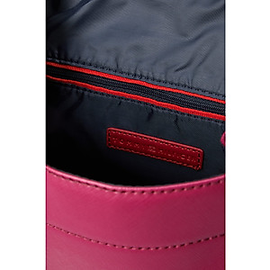 Tommy Hilfiger Beth II Flap Backpack Saffiano PVC Italian Wine One Size