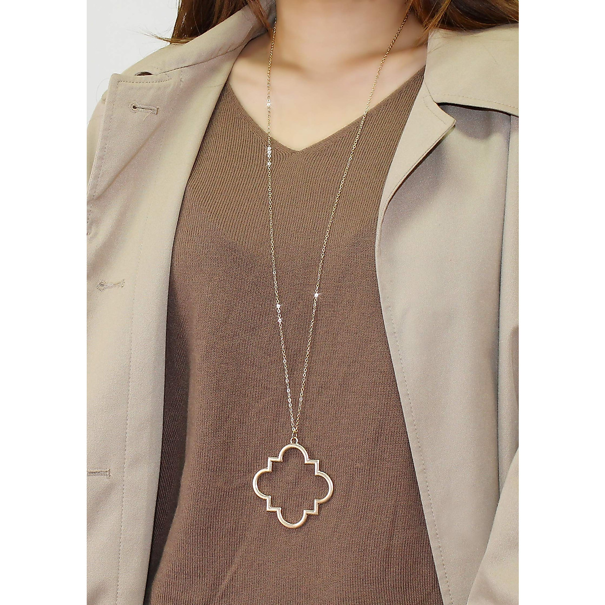 POMINA Gold Fashion Long Chain Necklace Quatrefoil Necklace Two-Tone Clover Pendant Necklace Geometric Pendant Sweater Long Necklace for Women (Worn Gold)