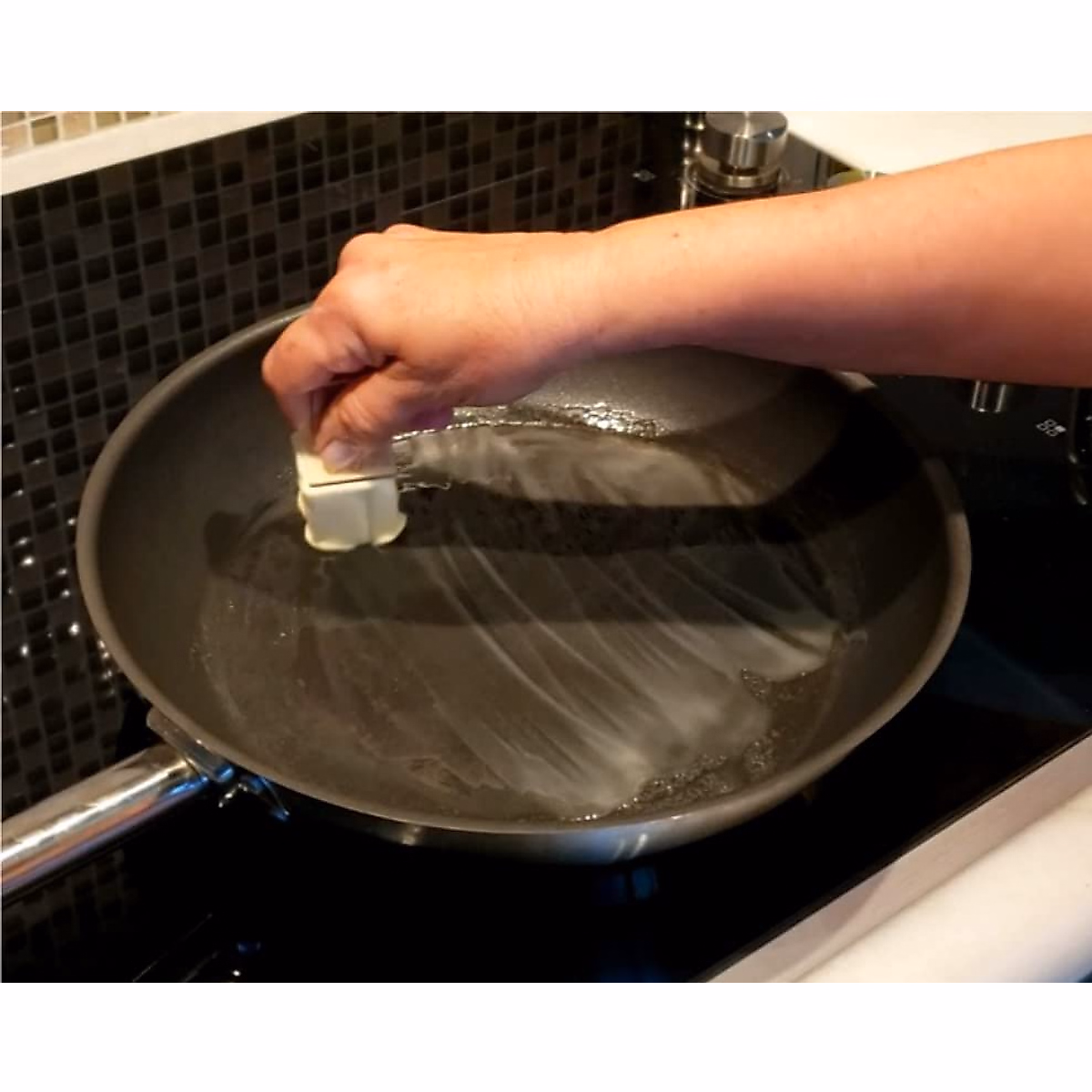 ButterPOP No Mess Holder & Dish to Spread Butter on Warm Pans & Food, Clear, Black