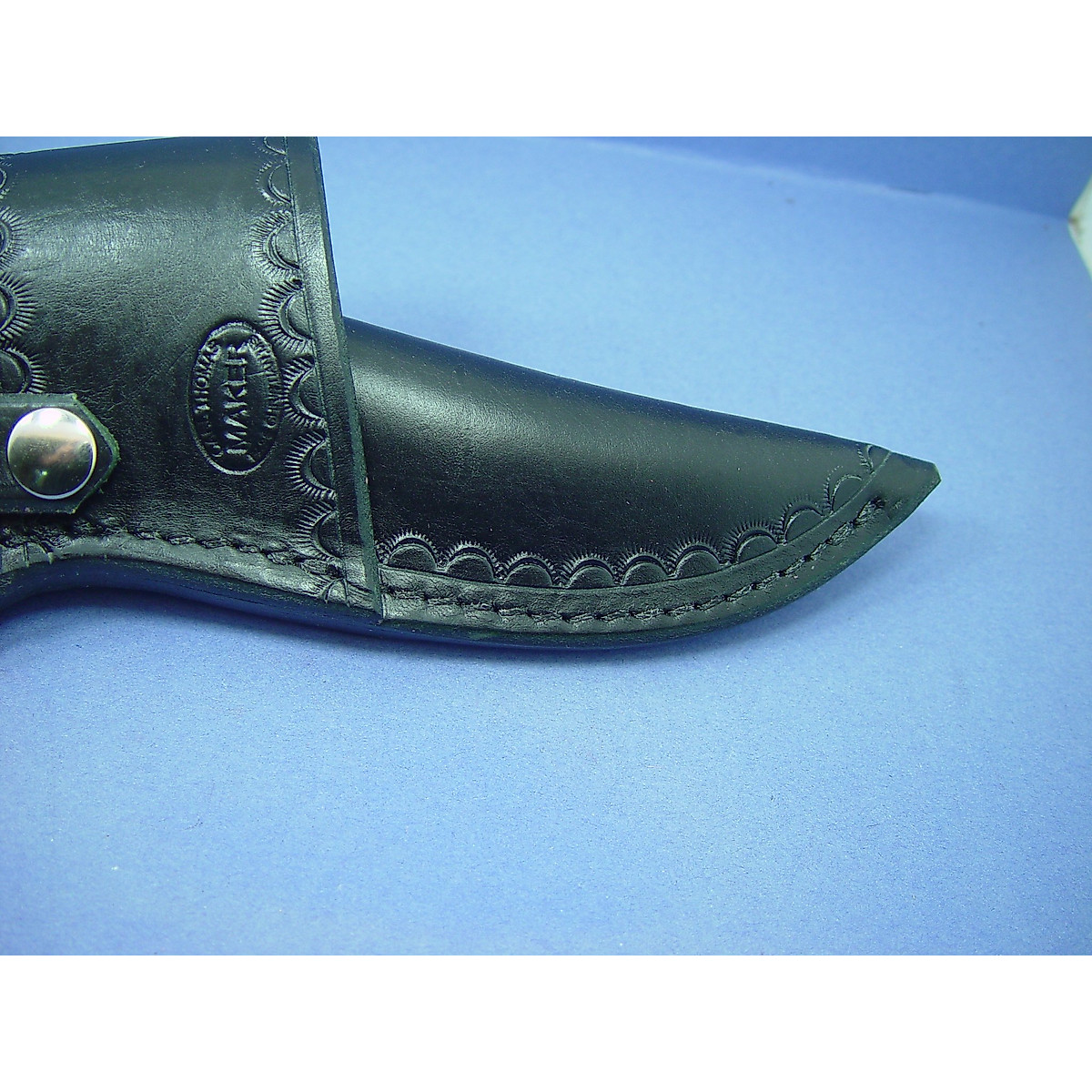 Buck 124 Cross Draw Knife Sheath Made Out of Buffalo Hide Leather.