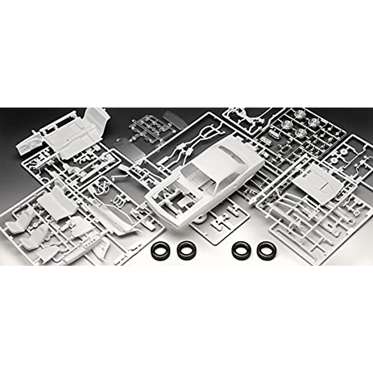 Revell 07664 :25 1970 AAR 'Cuda' Plastic Model Kit 1/25