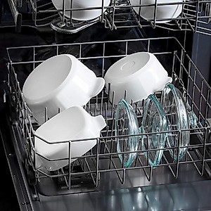 CorningWare Glass-Ceramic Pyroceram Round Classic Casserole, 2.4 Quart / 2.25 Liter Cooking Pot with Handles & Glass Cover - White (Medium)