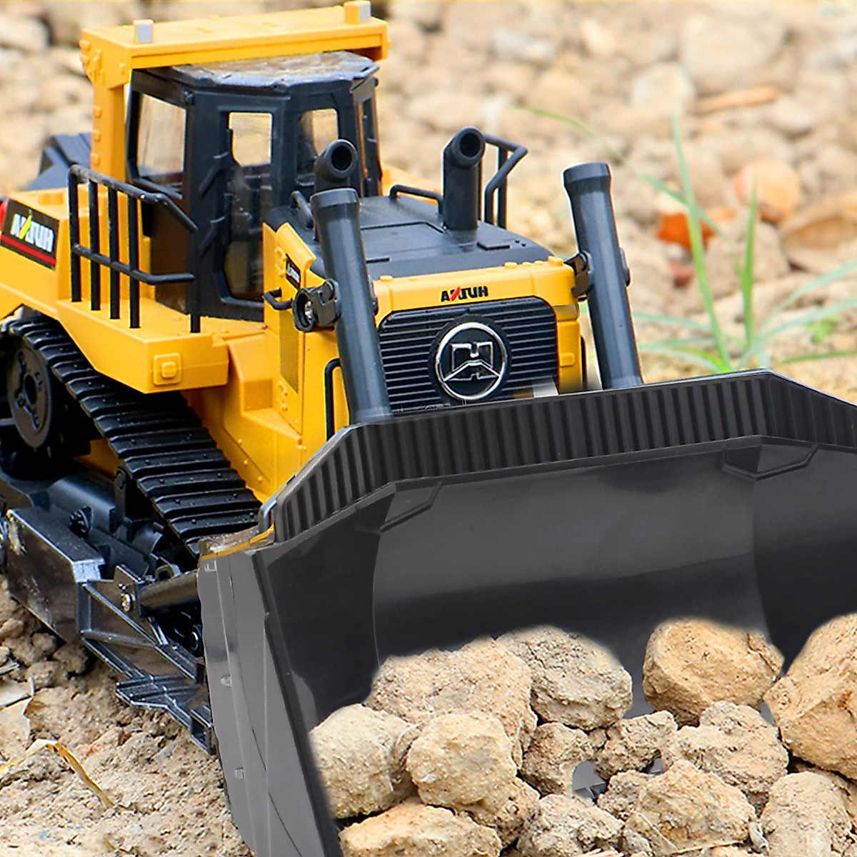 Mostop RC Bulldozer Toy 1/16 Scale 9 Channel RC Front Loader Tractor for Kids Adults, Full Functional 2.4Ghz Remote Control Bulldozer RC Construction Vehicles Truck Toys Gift with Light and Sound