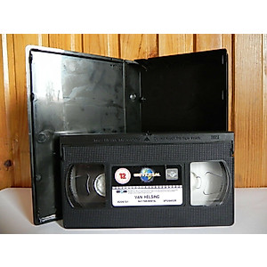 Wayne's World 2 (1993): Rock Comedy [Large Box] Mike Myers / Dana Carvey - VHS