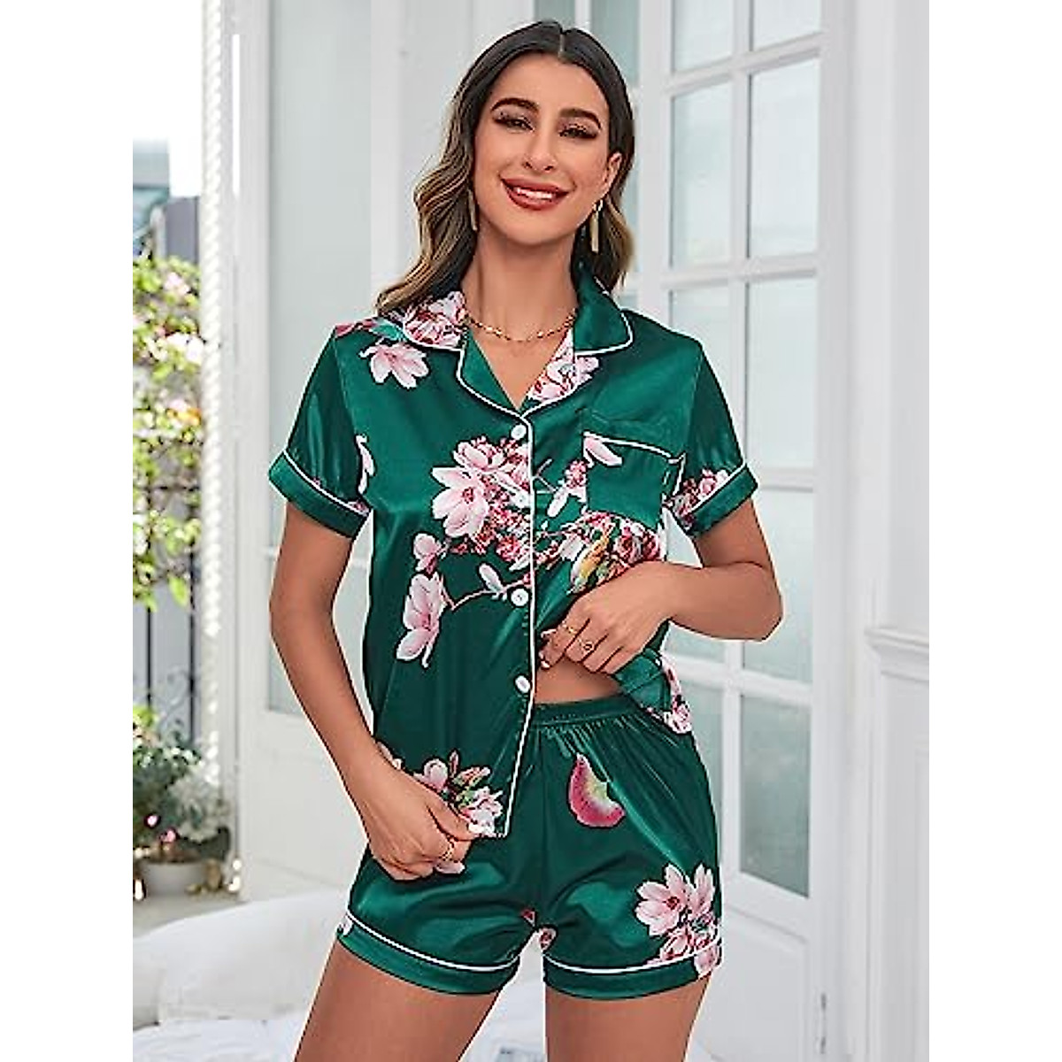 WDIRARA Women's Sleepwear 2 Piece Satin Floral Print Short Sleeve Shirt and Shorts Silk Pajama Set Green XL